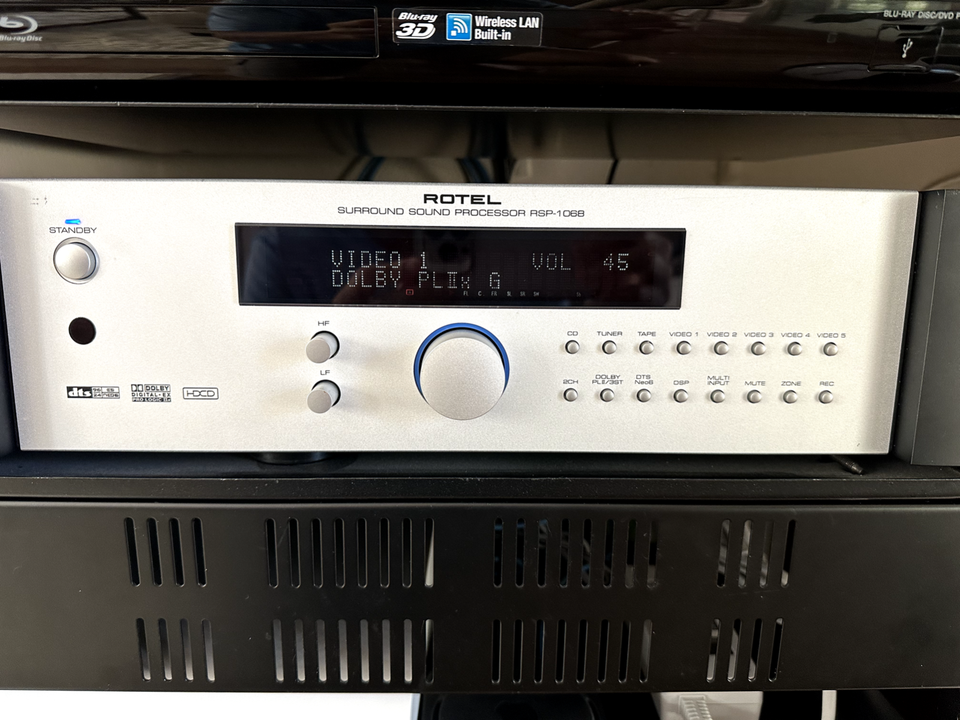 ROTEL PREAMP PROCESSOR RSP 1068 and RB 985 FIVE CHANNELS THX AMPLIFIER ...
