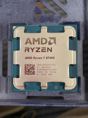 AMD Ryzen 7 8700G CPU Processor AM5 4.2 - 5.1GHz 8-Core R7 8700G 16MB ...