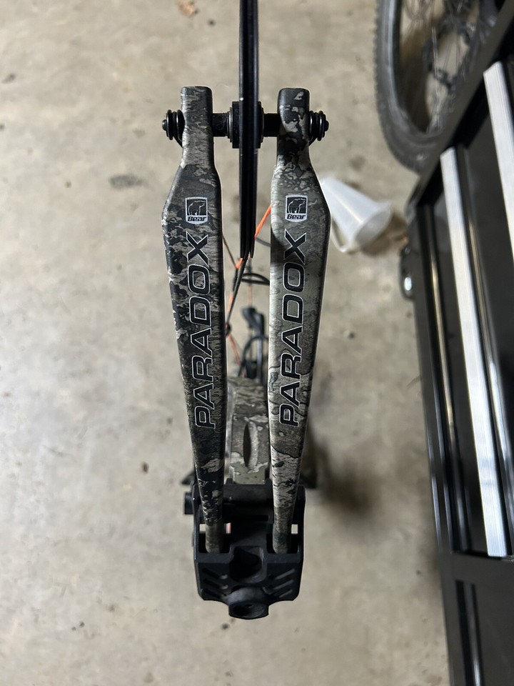 Bear Archery AV04A110A7R Paradox RTH Bow - True Timber Strata | eBay