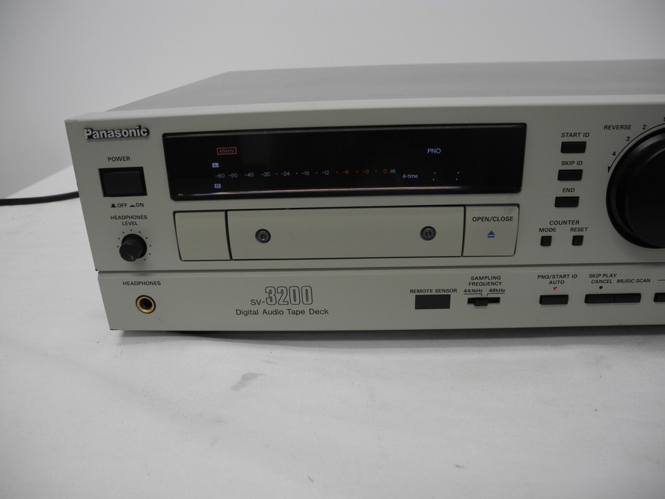 PANSONIC SV-3200 DIGITAL AUDIO TAPE DECK ANALOG & DIGITAL INPUT ...