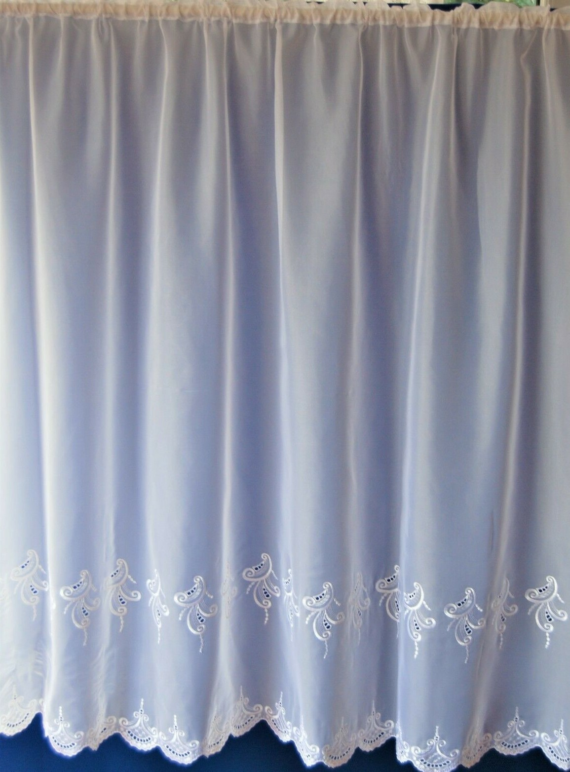 ZEETA EMBROIDERED BASE CREAM VOILE STRAIGHT NET CURTAIN WITH SCALLOPED ...