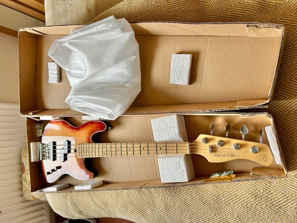 SIRE VERSION 2 MARCUS MILLER U5 SHORT SCALE BASS GUITAR IN TOBACCO ...