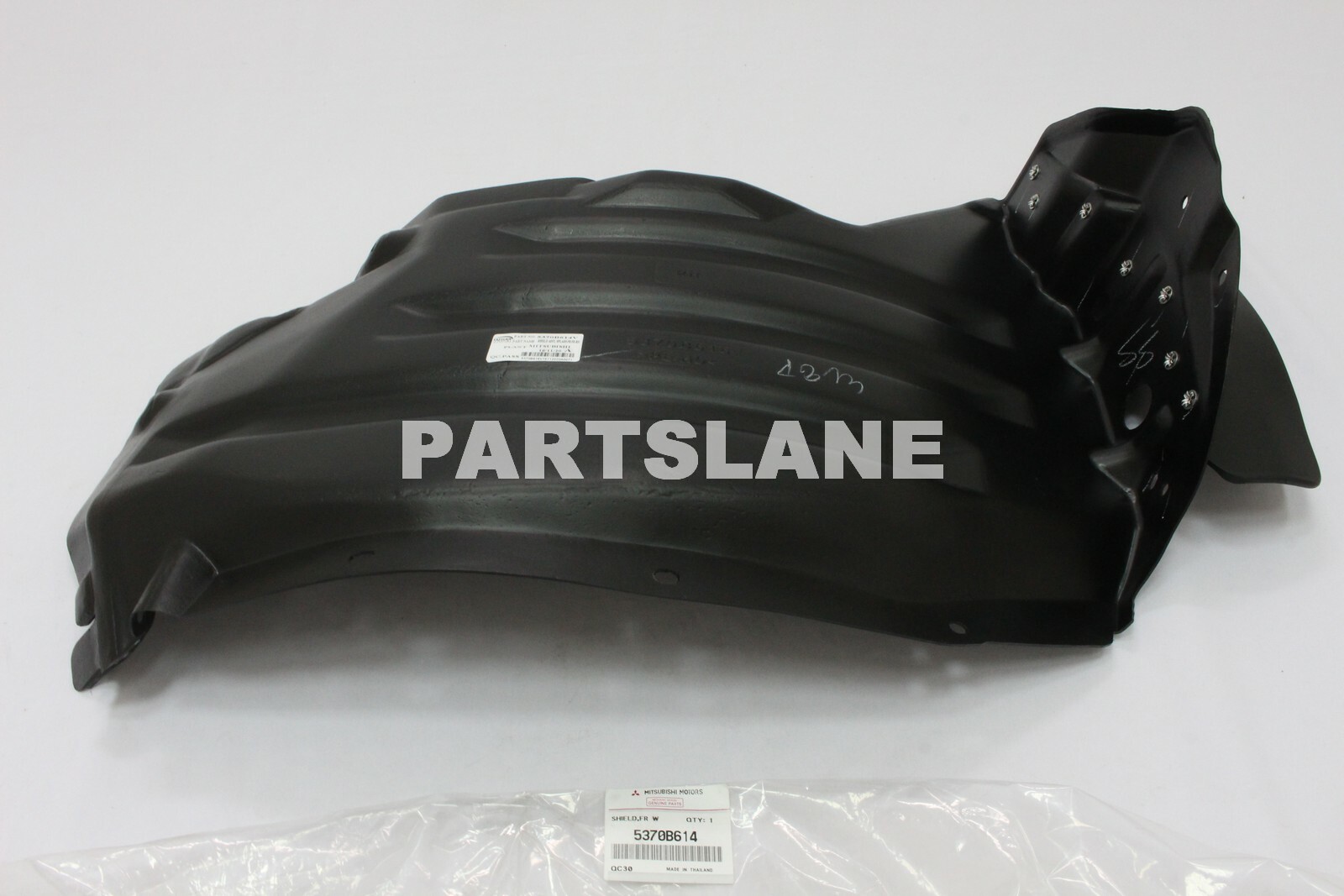 Mitsubishi Pajero Montero OEM Genuine Front Wheelhouse Shield FR RH ...