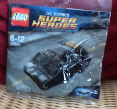 Lego Super Heroes 30300 - DC Comics Batman Tumbler - new & sealed in ...