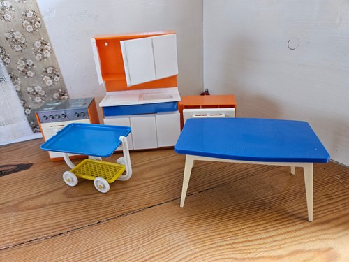 (RB)5025-1673, alte Puppenhaus Möbel, Küchen Konvolut, Spielzeug Deko ...