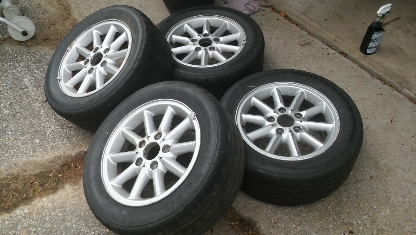 4} BMW e36 15 x 7 Alloy wheels with old driver school proxes/rockzes ...