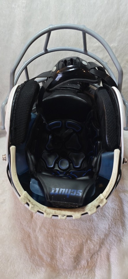 Schutt F7 Youth Football Helment White/Gray - Size Medium -Used- Great ...