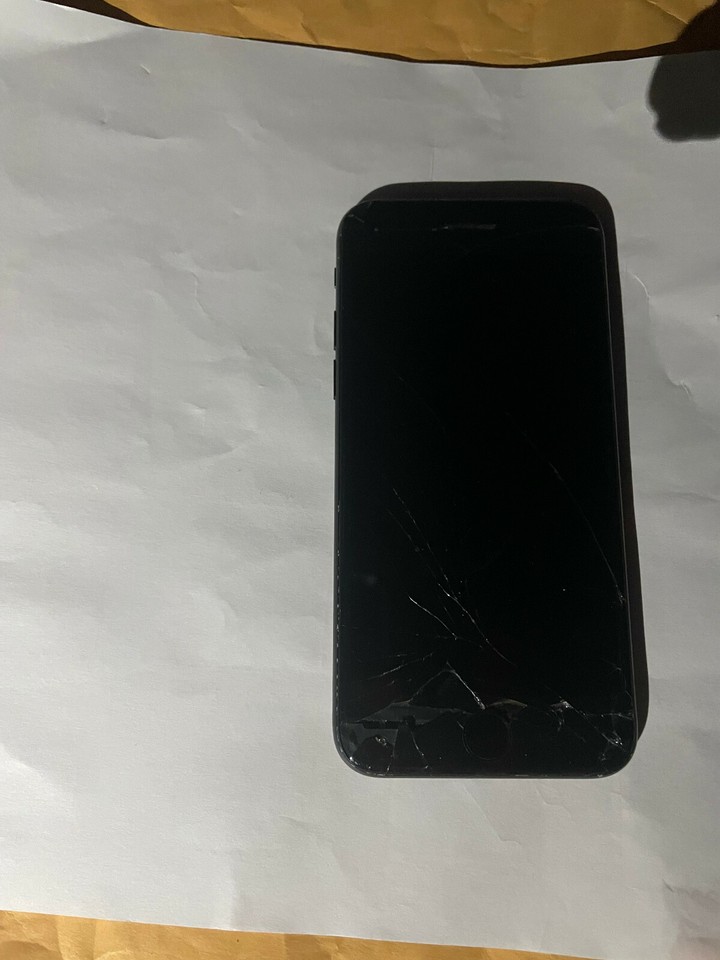 Apple iPhone Black A 1660 gsm x cdma as is LOT & U S B cord & extras | eBay