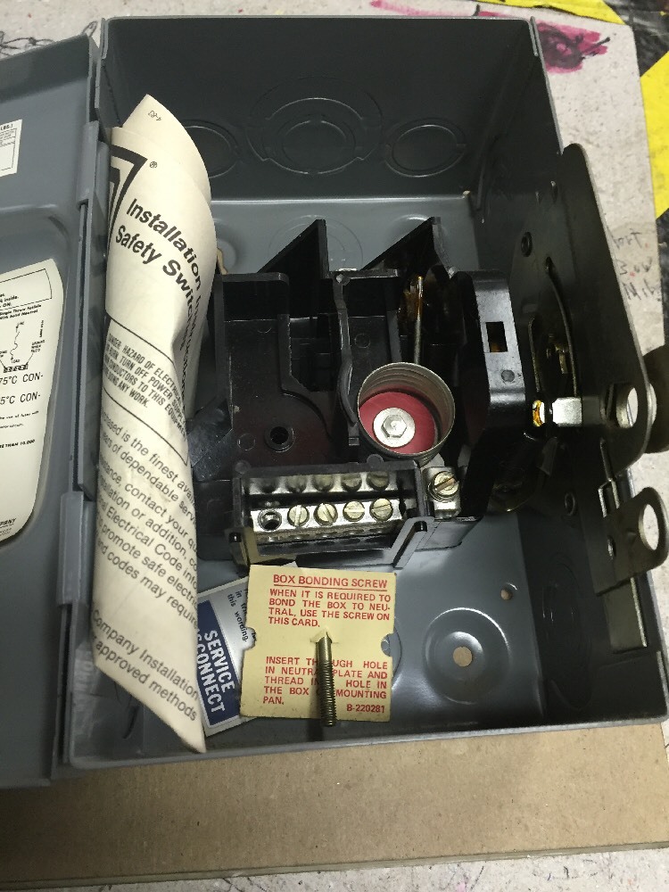 Square D - D111N 30amp 120V AC 120VAC Fusible safety switch disconnect ...