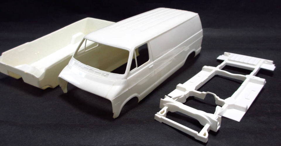 MPC 1/25 DODGE VAN KEEP ON TRUCKING VINTAGE KIT ANNUAL ISSUE LOOKS ...