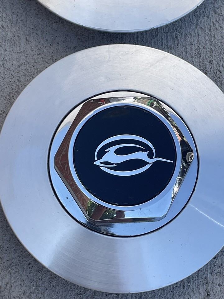 94-95-96 Chevrolet Impala SS Rear Wheel Center Caps | Silver ...