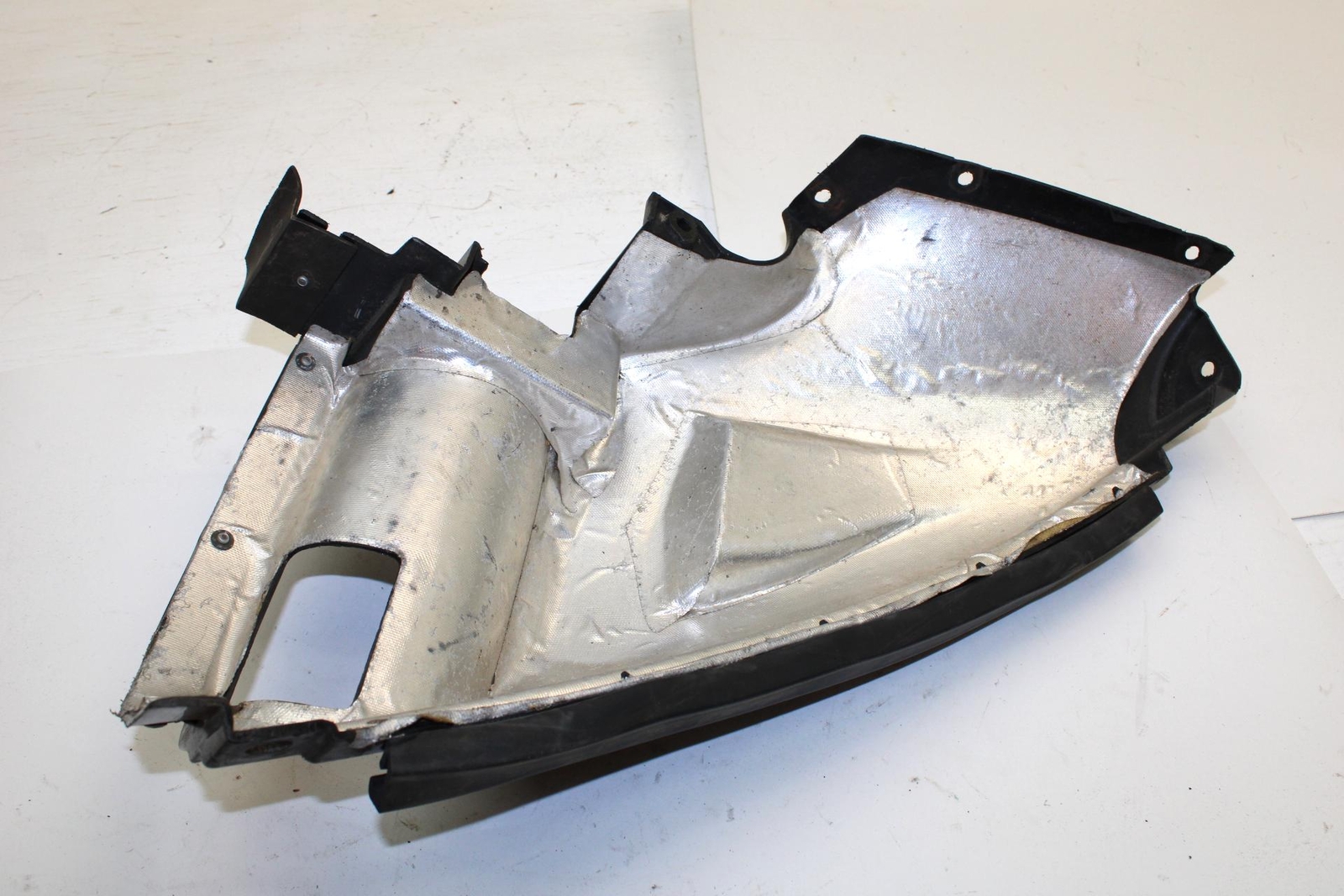 Yamaha Vmax-4 shock panel 89A-21983-00-00 HOOD 2 right hand side gloss ...