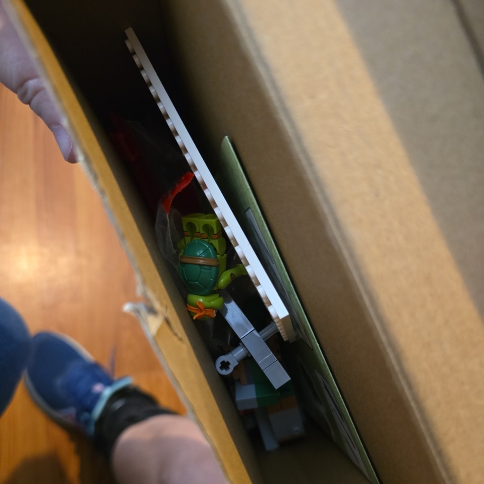 Teenage Mutant Ninja Turtles Snap & Switch Pizza Parlor Construction ...