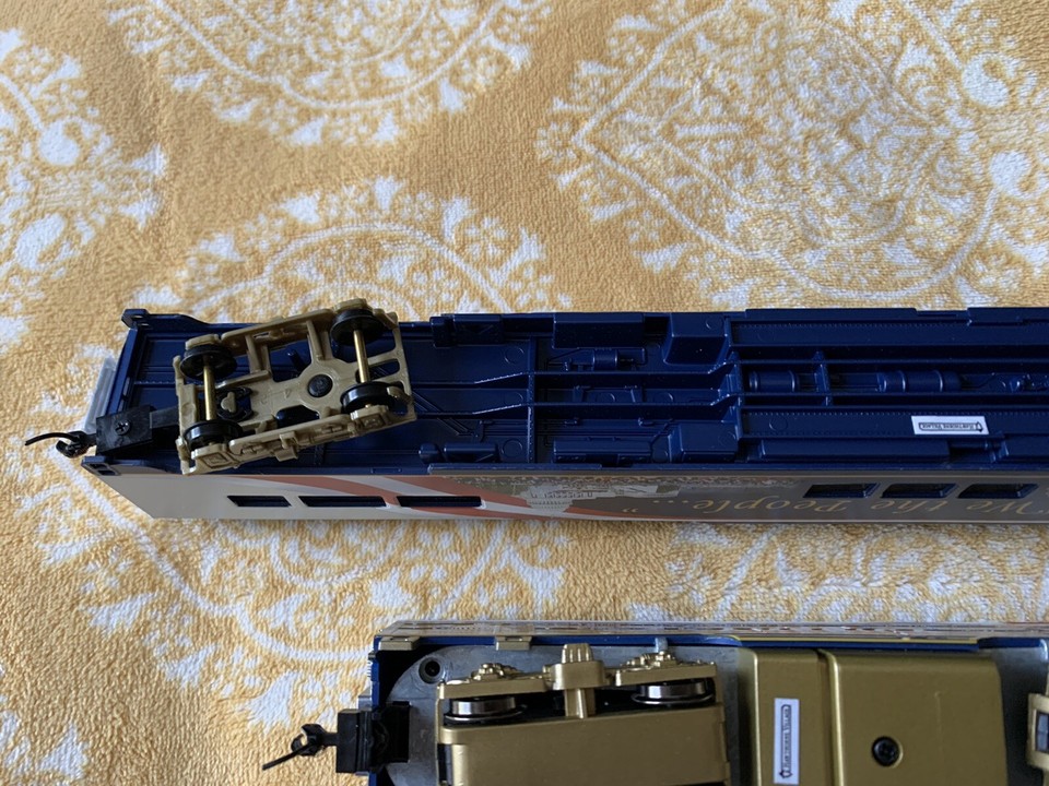 Bradford Exchange Hawthorne Village 45th President Trump Locomotive ...