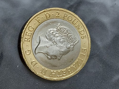 £2 coin Rare 2 Pound Coin, The First World War mintingError 1914-1918 ...