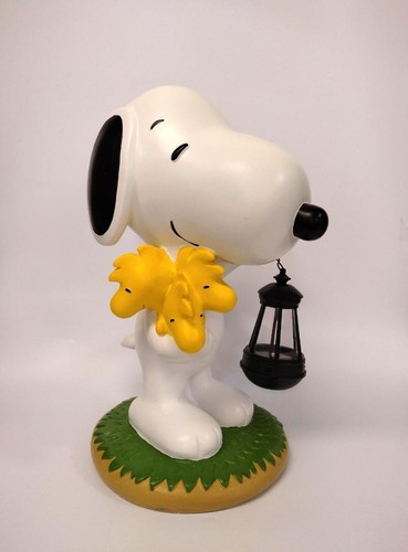 Solar Lantern Snoopy & Woodstock Outdoor Garden Light Solar-Powered | eBay