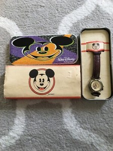 MICKEY MOUSE WATCH in TIN with BOX classic walt disney The Disney Store ...