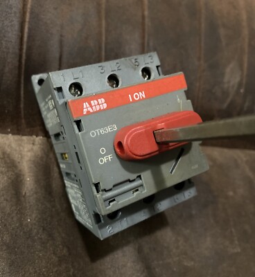 ABB OT63E3 / 3 Pole Disconnect Switch | eBay