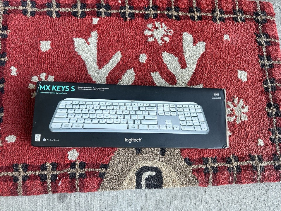 Logitech MX Keys S Wireless Keyboard - Pale Gray (920-011559 ...