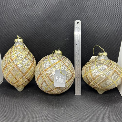 NEW Raz Imports Set Of 3 Gold and Silver 6” Ornament Set NEW With Tags ...