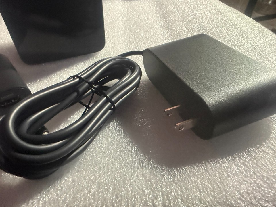 NEW HTC (Set Of Two)Vive Base Station Lighthouse SteamVR Model 2PR8100 ...