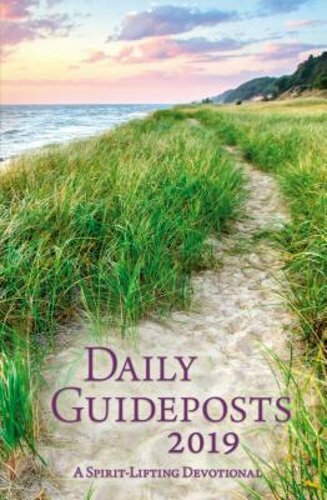 Daily Guideposts 2019: A Spirit-Lifting Devotional by Guideposts: New ...