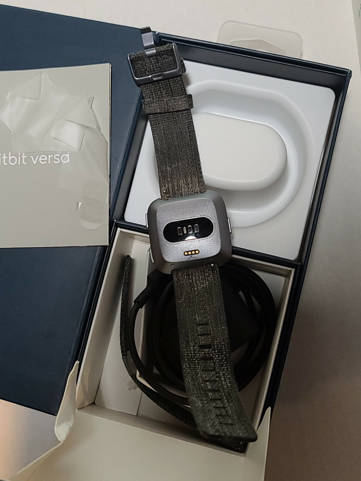 Fitbit Versa FB505 Special Edition HR USED Large Small | eBay