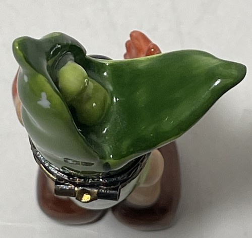 LIMOGES FRANCE PEINT MAIN PEA POD MAN HINGED TRINKET BOX HARD TO FIND ...