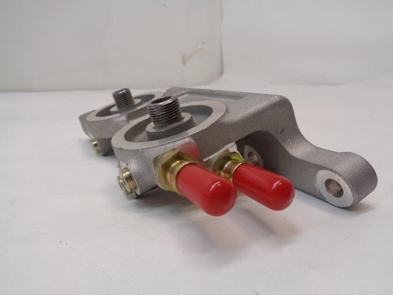 CUMMINS FLEETGUARD DUAL HYDRAULIC OIL FILTER HOUSING 3976383 R11 | eBay