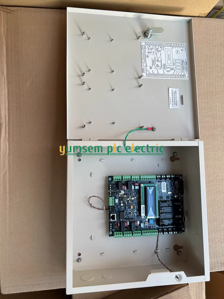 Software House ESTAR002 two-reader IP edge access door controller Spot ...