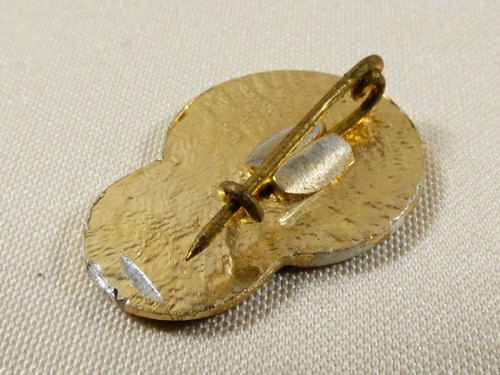 Enamel Lapel Pin Russian Soviet Sharpshooter Sure shot Target Accurate ...