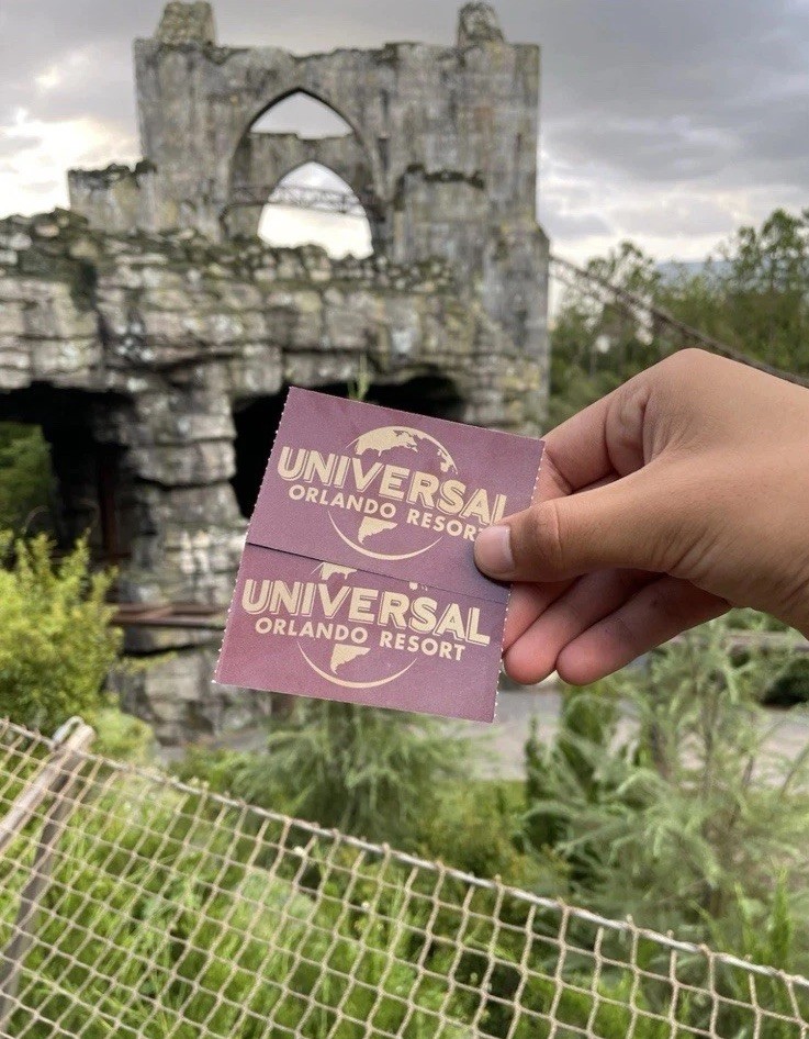 Universal Studios Orlando Single Use Ruby Express Pass ticket (2) - Exp ...