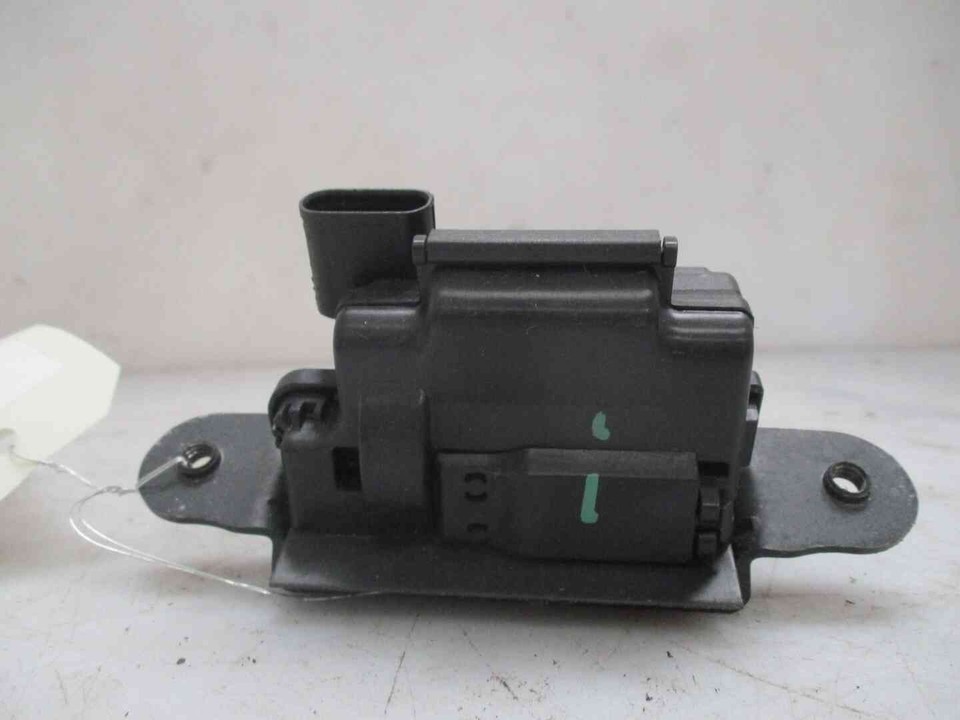 Serrure hayon Fiat 500X 52096565 | eBay