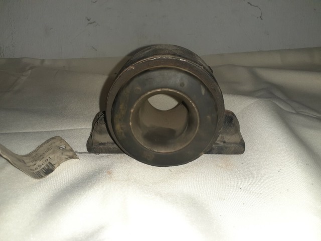 OEM International 507569C91 Retainer Engine Mount for sale online | eBay