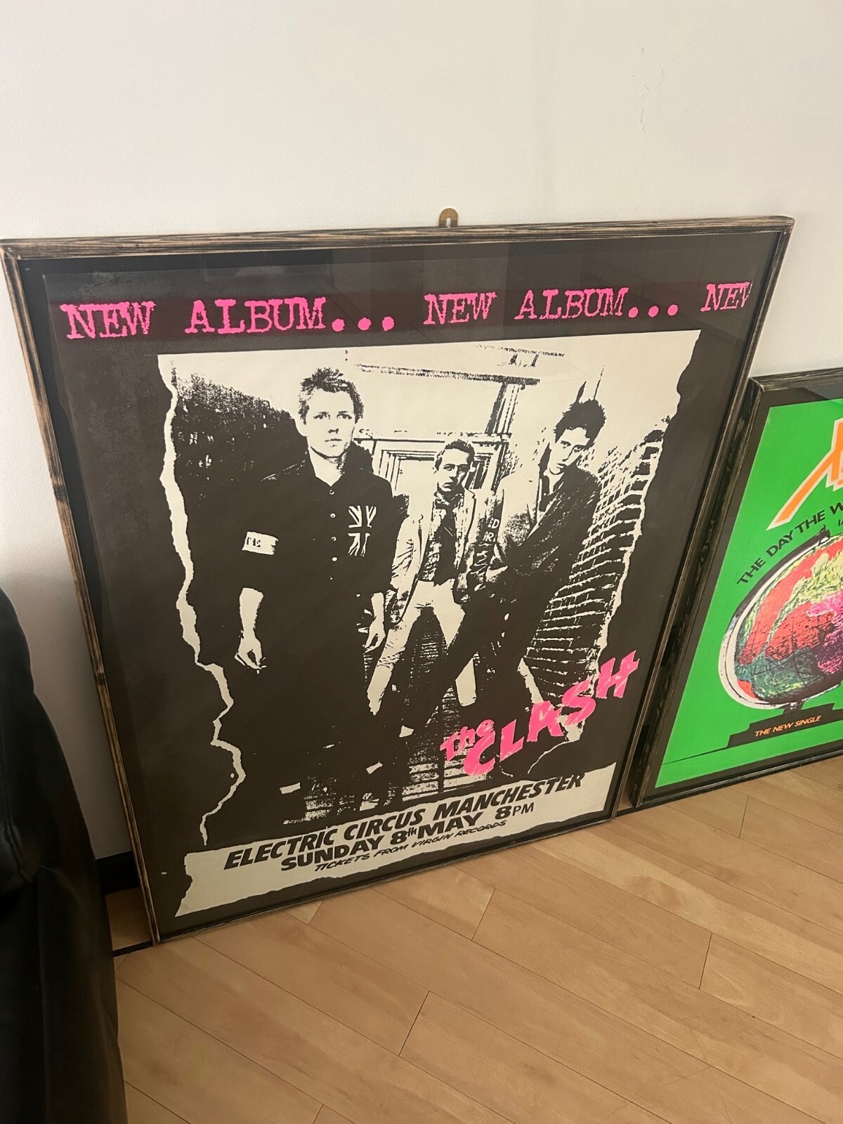 Ultra-rare Original 1977 Clash White Riot Tour Manchester Gig & LP ...