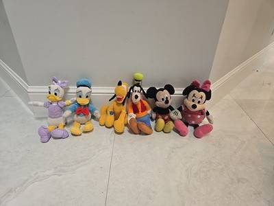 Mickey And Friends Plush! Minnie Donald Goofy Daisy Pluto!! | eBay