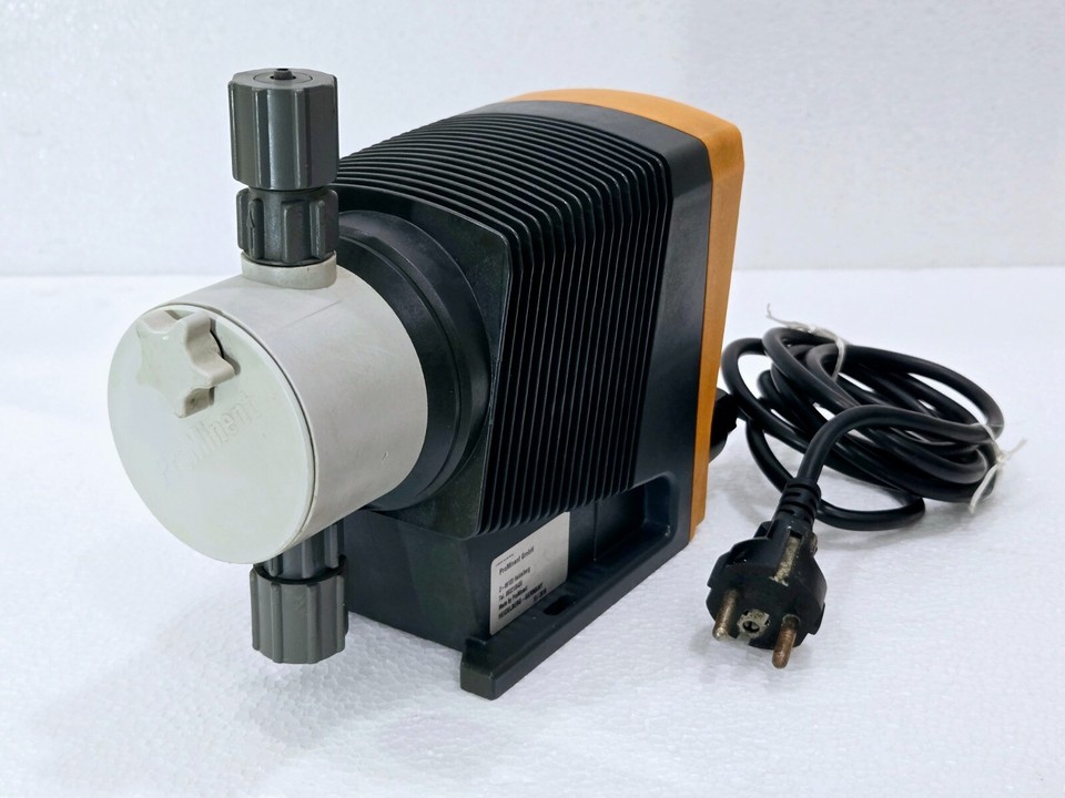 Prominent BETA 4 metering Dosing Pump BT4B1604PPT2000UA010000 | eBay