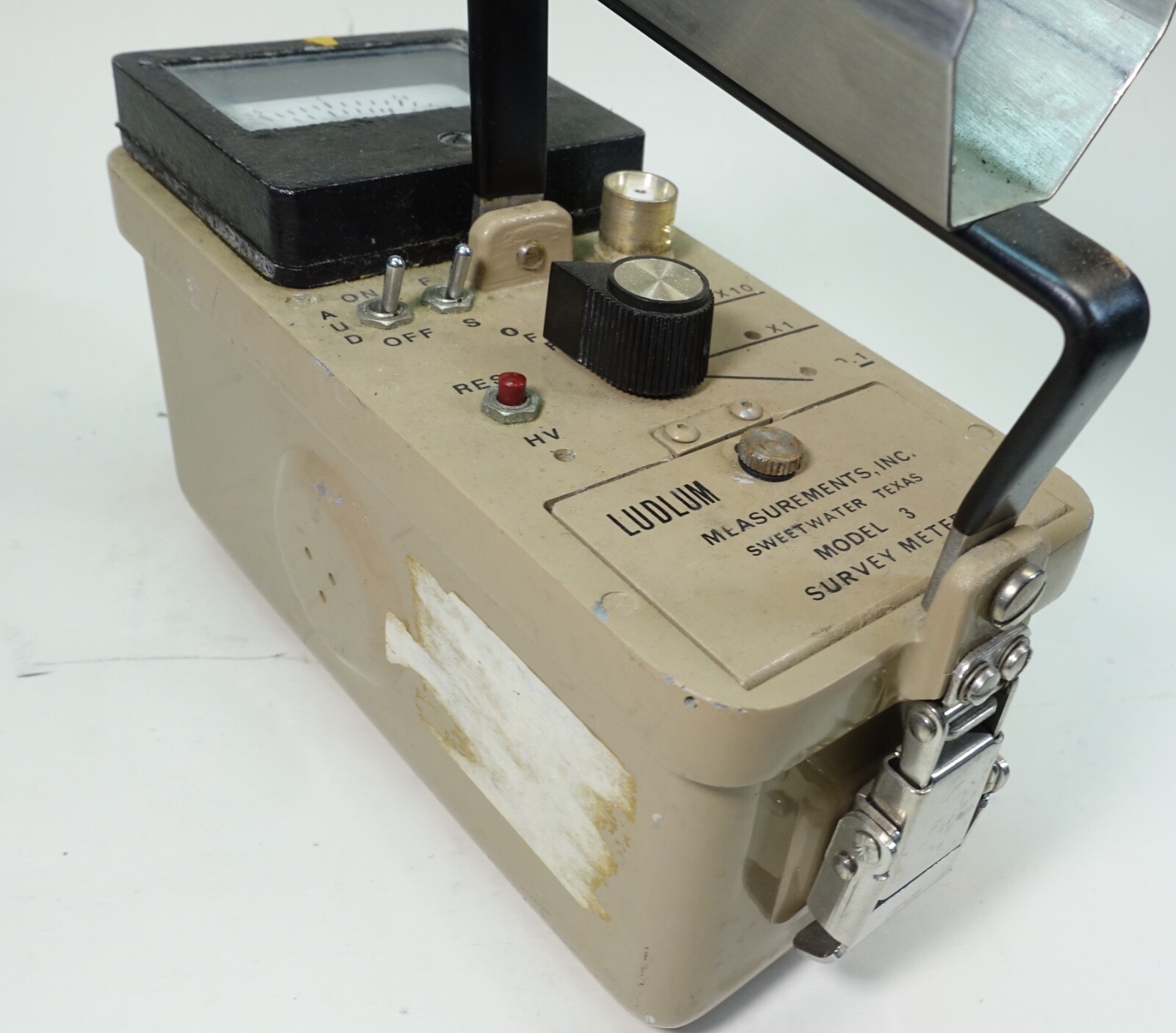 Ludlum Measurements Model 3 Geiger Survey Meter; Powers ON for Parts ...