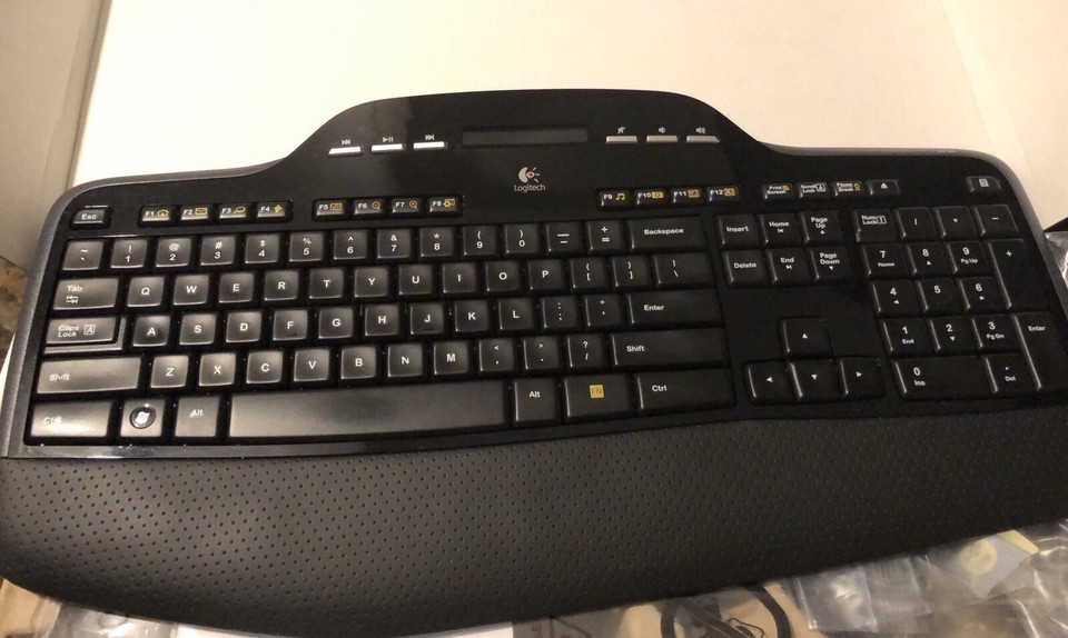 Logitech MK710 Wireless Desktop Keyboard and Mouse w/Unifying Recever ...