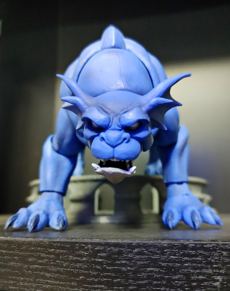 Neca Ultimates Gargoyles Stand Disney - Cathedral Balcony | eBay