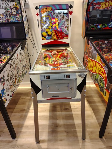 High Hand Pinball Machine by Gottlieb 1973 - Professionally Refurbished ...