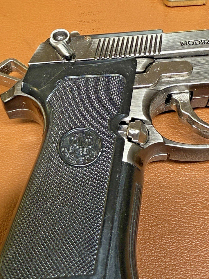 ALLOY Army Beretta M92 A1 Shell Eject COLLECTORS Toy Gun 1:2 Metal High ...