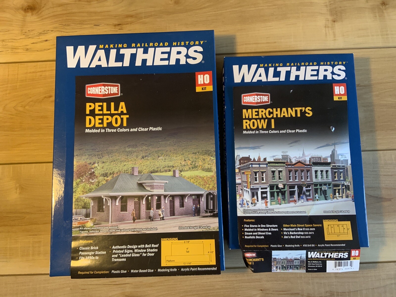 Lot Of 2 - Walthers HO Pella Depot 933-4054 - Merchants Row 1 933-3028 ...