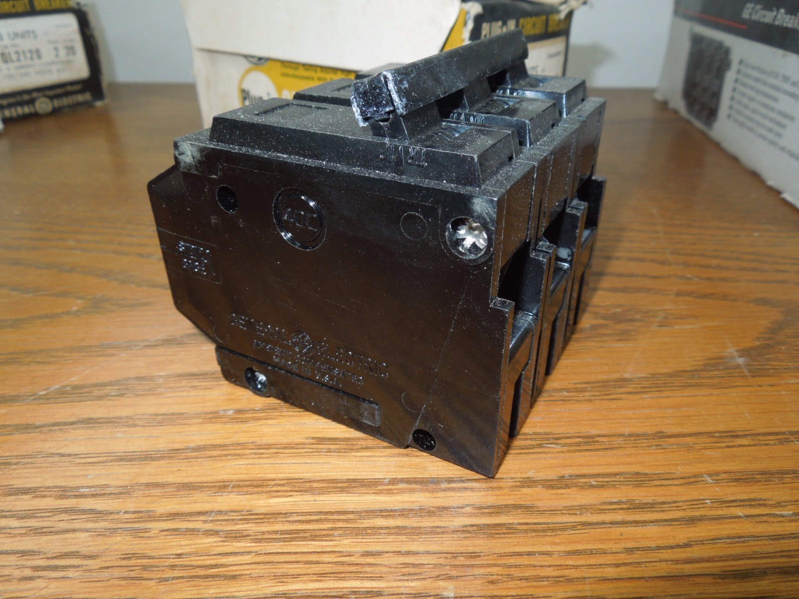 GE Type TQL THQAL32060 60A 3P 240V Plug In Breaker (Box of 2) New ...