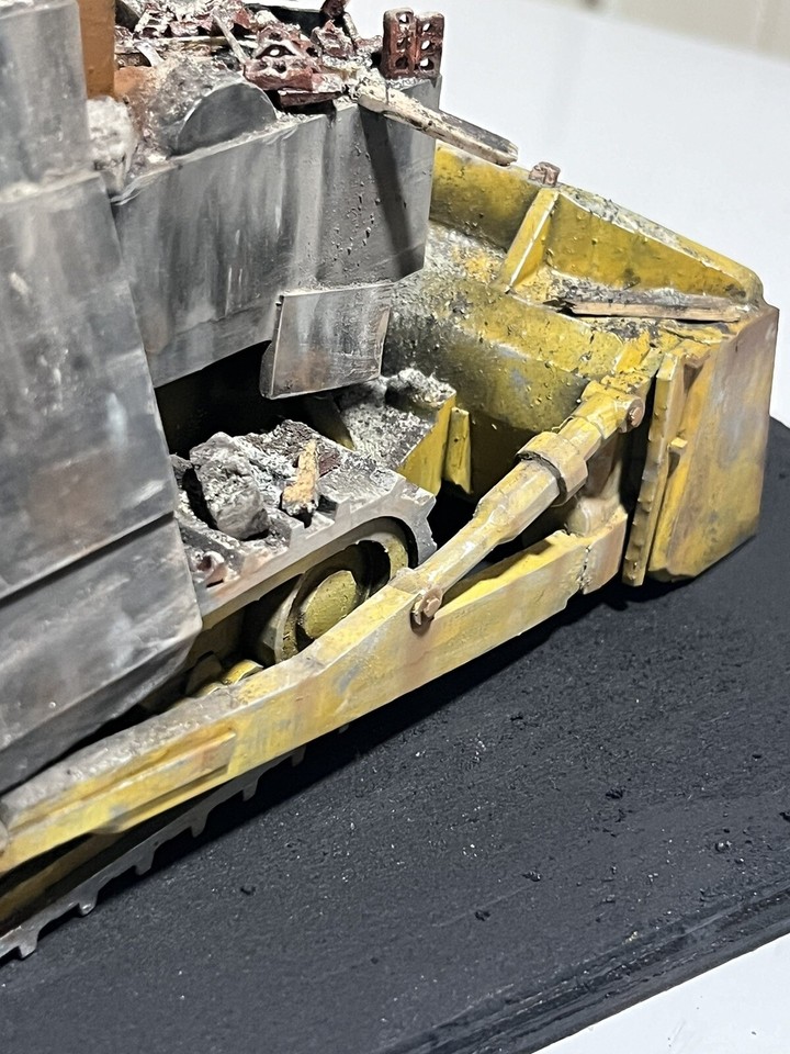 1/35 XL 9” Custom Detailed Killdozer Model With Collectors Box (Model ...