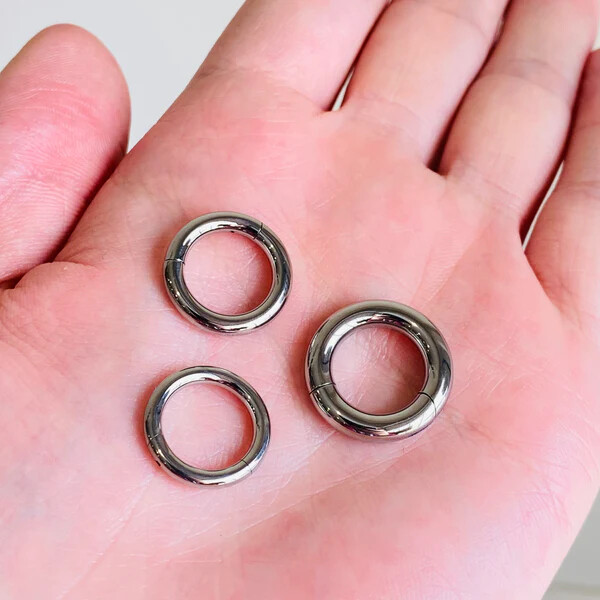Solid G23 Titanium Heavy Gauge Hinged Segment Clicker Hoop Septum Ring 6G 8G 10G | eBay