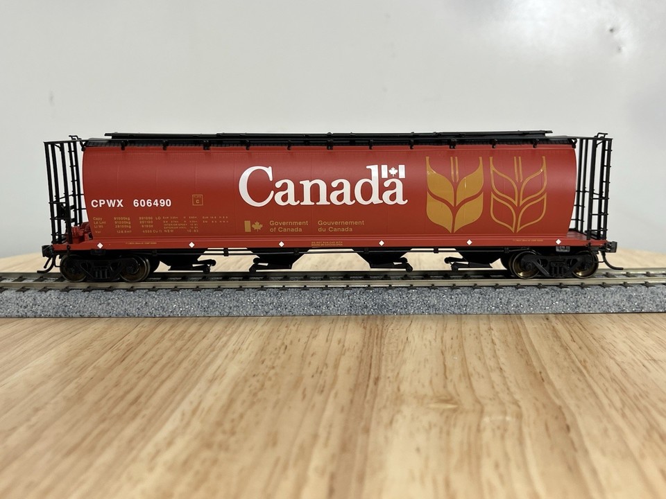 Intermountain HO Canadian Pacific CP Cylindrical Hopper “Red Canada ...