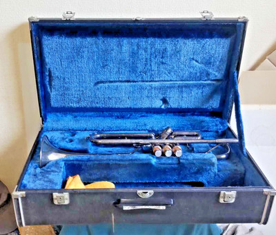 Yamaha YTR-732 Professional Trumpet silver musical instrument ...