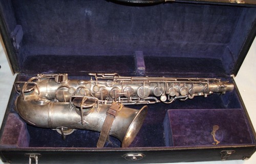 BUESCHER TRUE TONE ALTO SILVER JAZZ AGE LOW PITCH SAXOPHONE 1920s ...