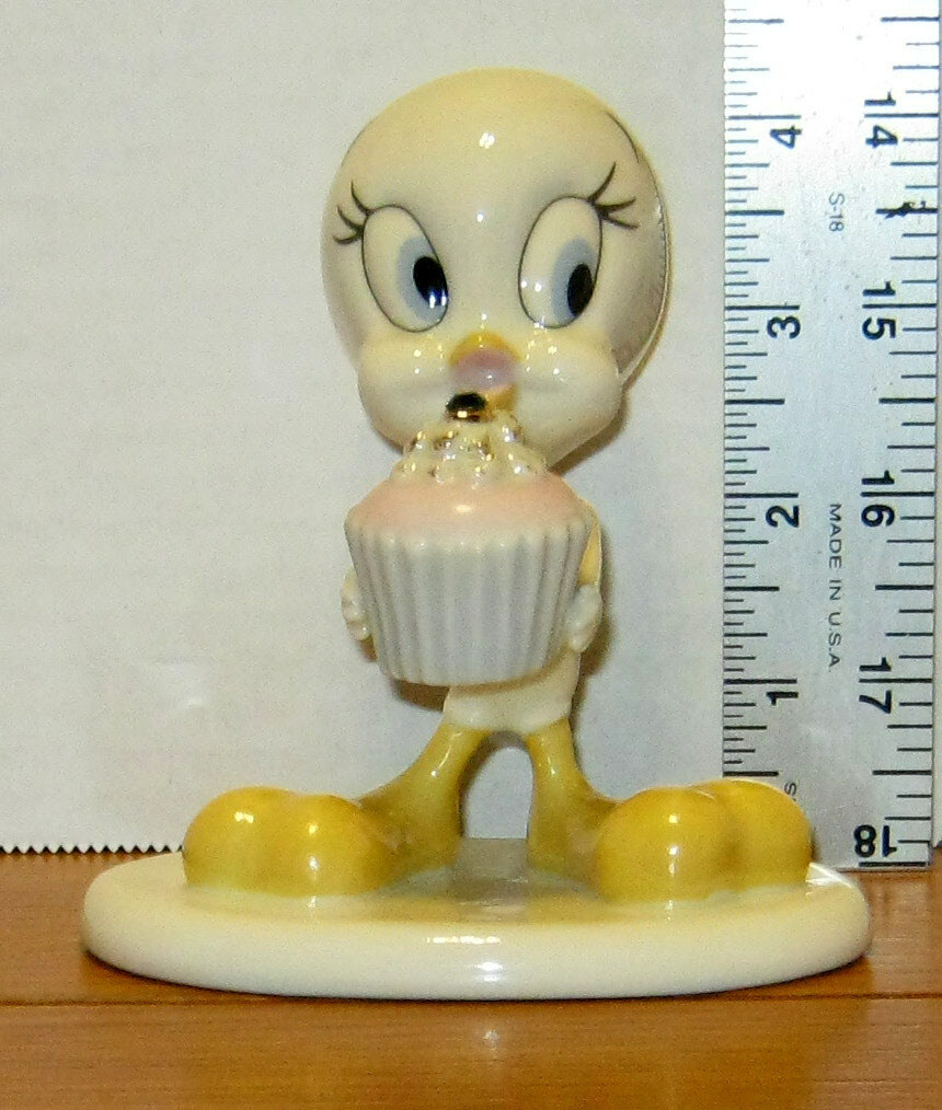 Lenox "A Present From Tweety" Figurine Warner Brothers Tweety Bird NICE ...